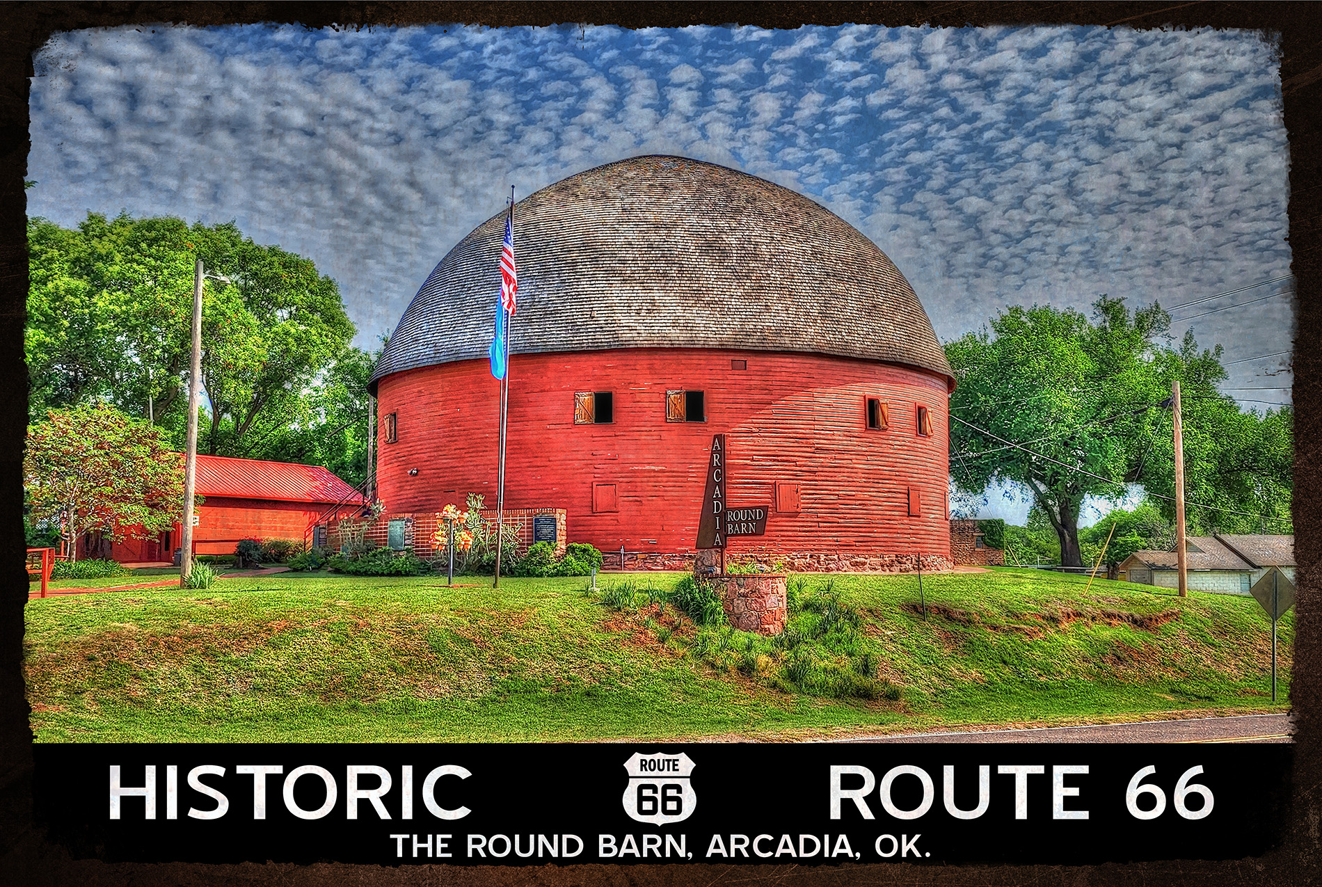 Famous Round Barn on Route 66 - Boomer Road Trips